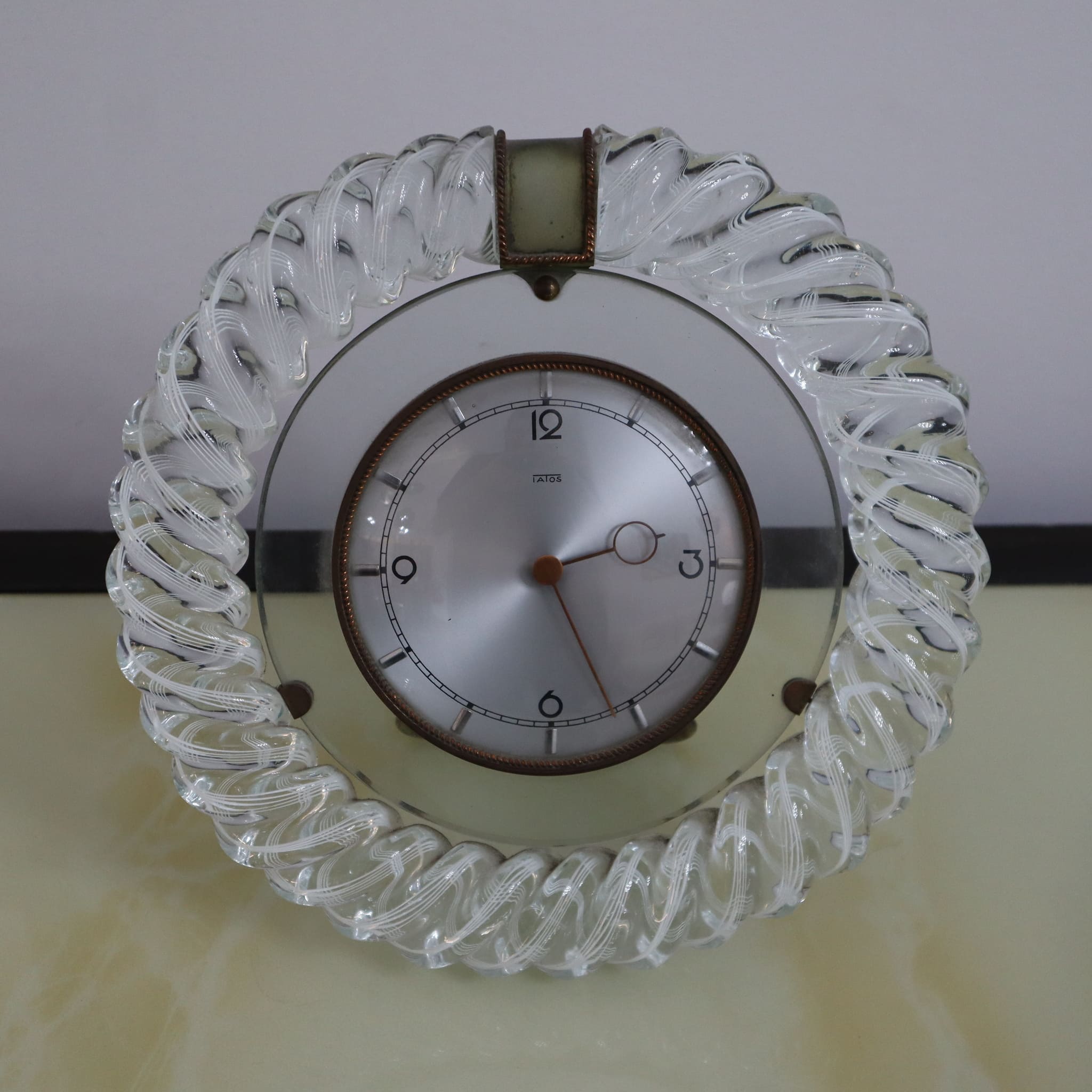 Round Murano Glass Clock with Brass Inserts, 1940s - Visioni d'Epoca
