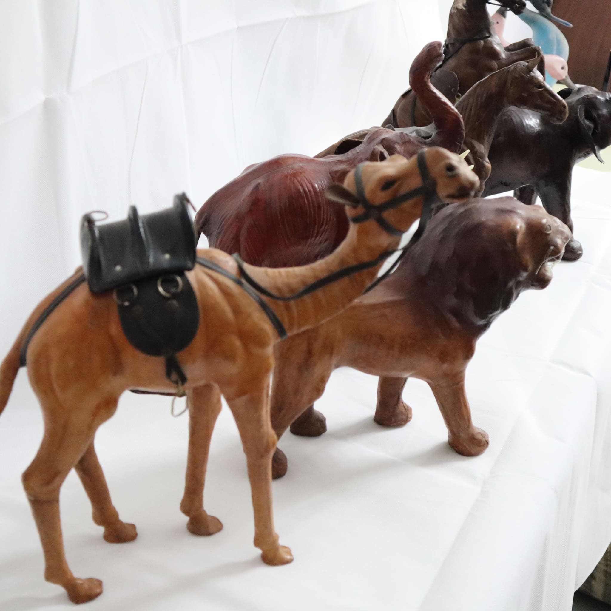 Ethnic Animal Set in leather, dromedary, lion, horses, elephants ...